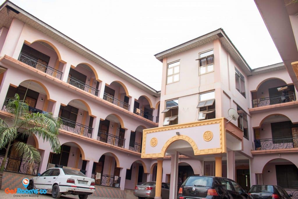De-Lisa Hostel (Main & Annex) - Kumasi - GetRooms